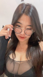 Daftar konten hasil karya ViVi - Trakteer.id