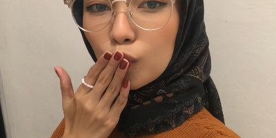 Hijab Rajut Kacamata Idaman Kiss - Trakteer.id